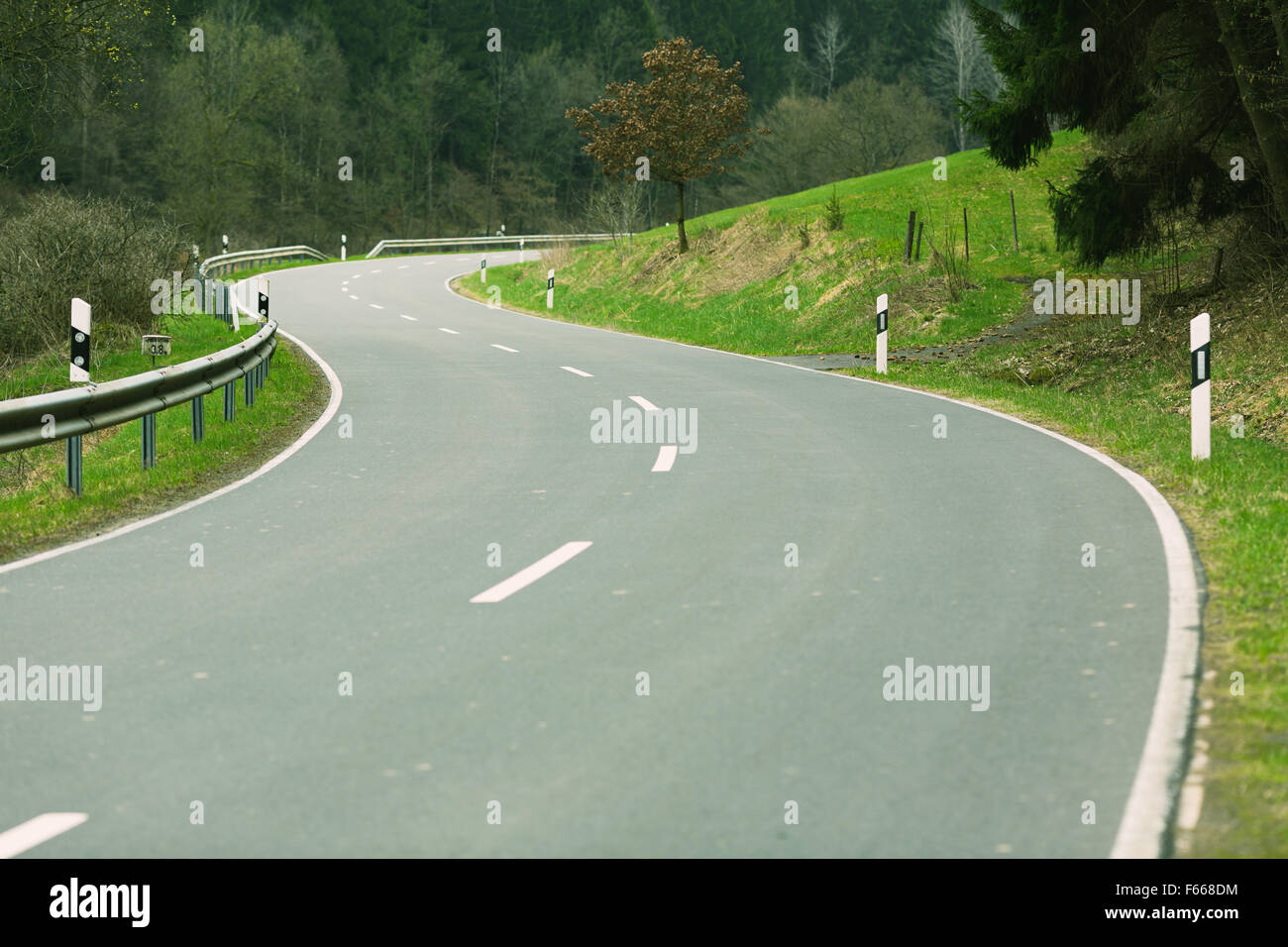 Landscape photo of a country road Stock Photo - Alamy