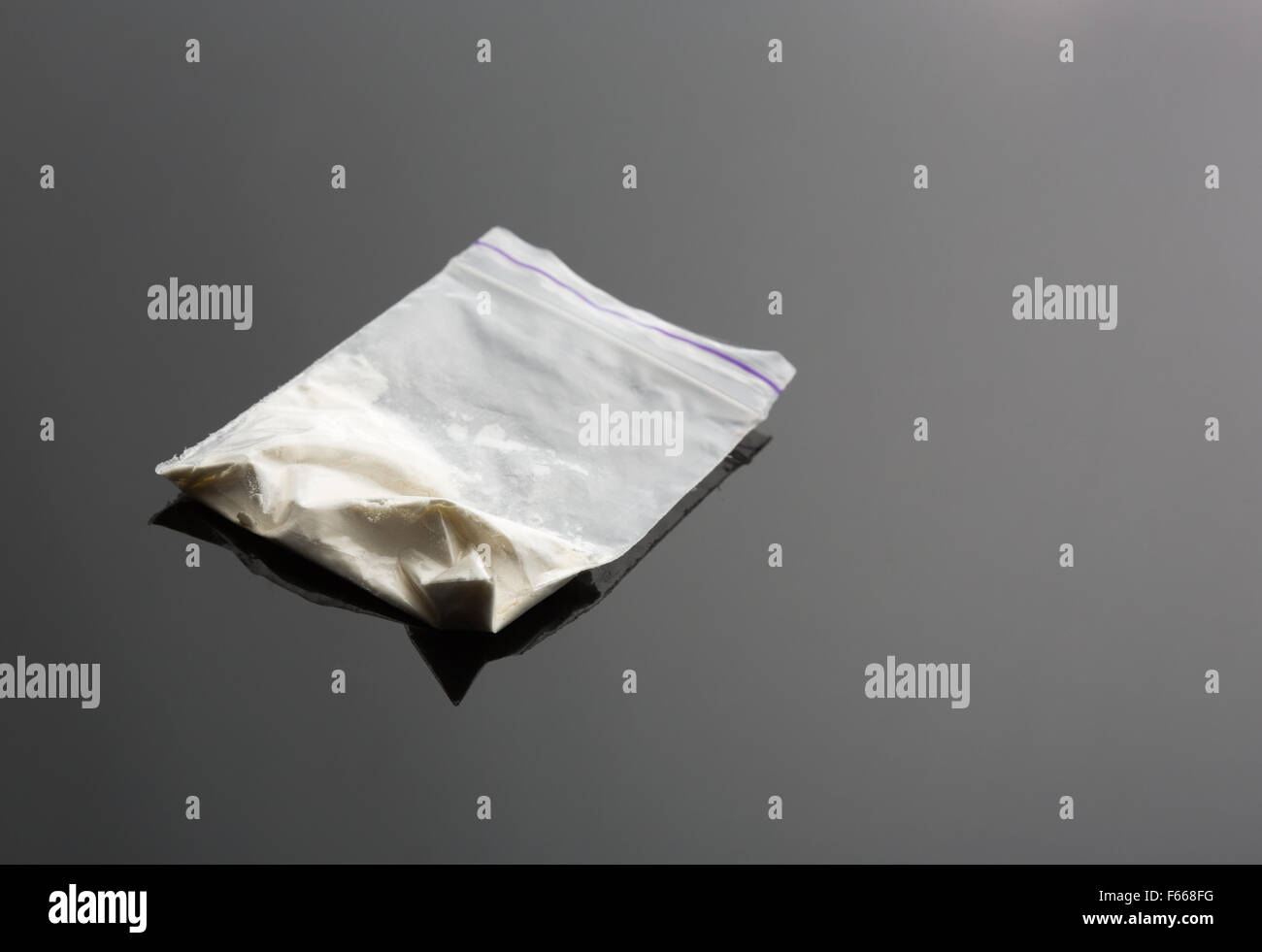 Cocaine package hi-res stock photography and images - Alamy