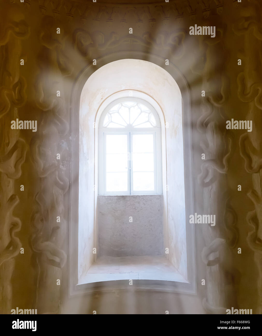 Beams of sunlight in the window Stock Photo - Alamy