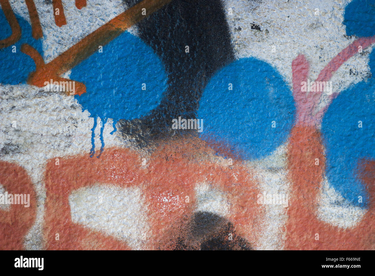 Kiev, Ukraine. 11th Nov, 2015. colorful graffiti © Nazar Gonchar/ZUMA ...