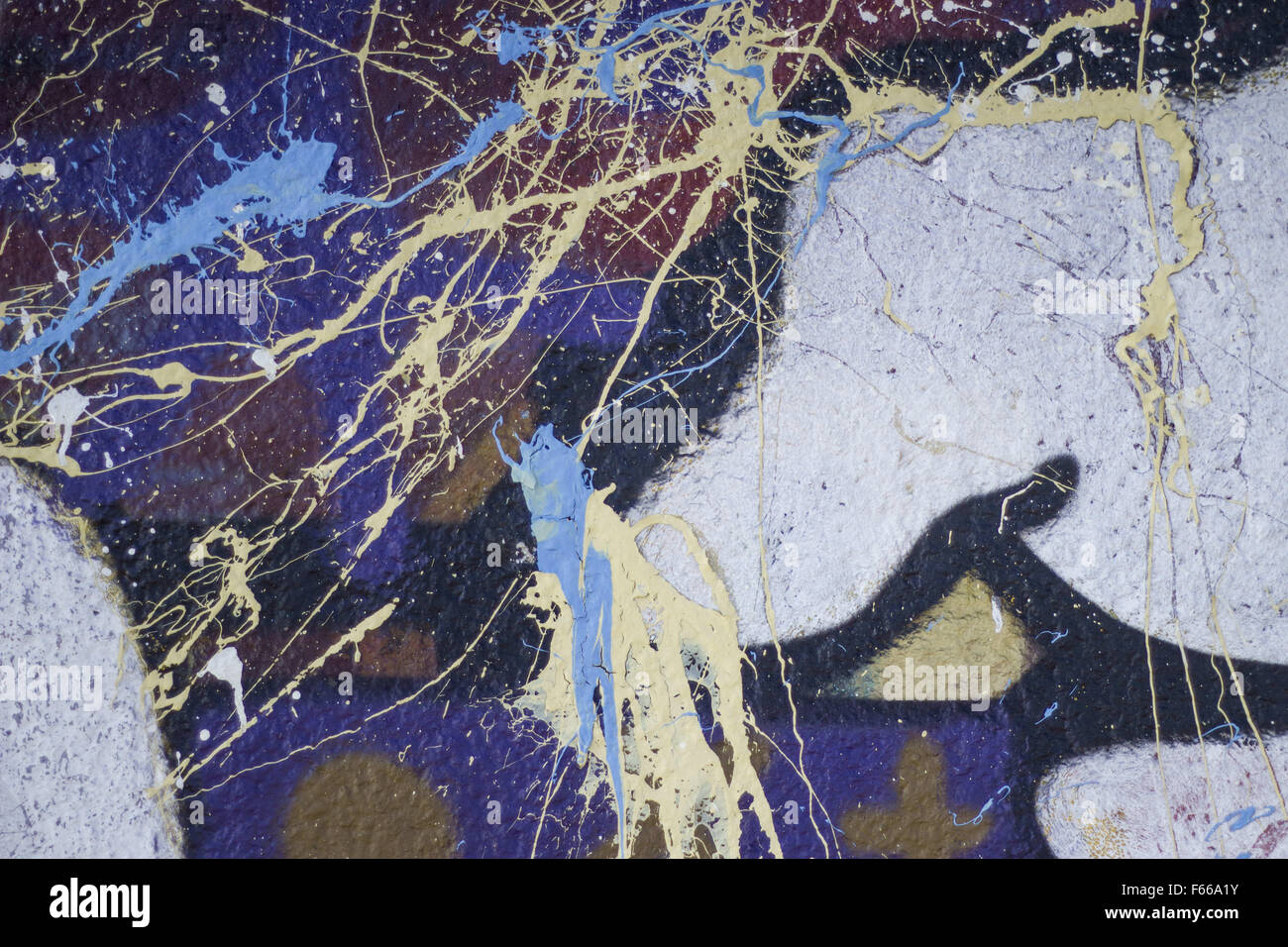 Kiev, Ukraine. 11th Nov, 2015. colorful graffiti © Nazar Gonchar/ZUMA ...