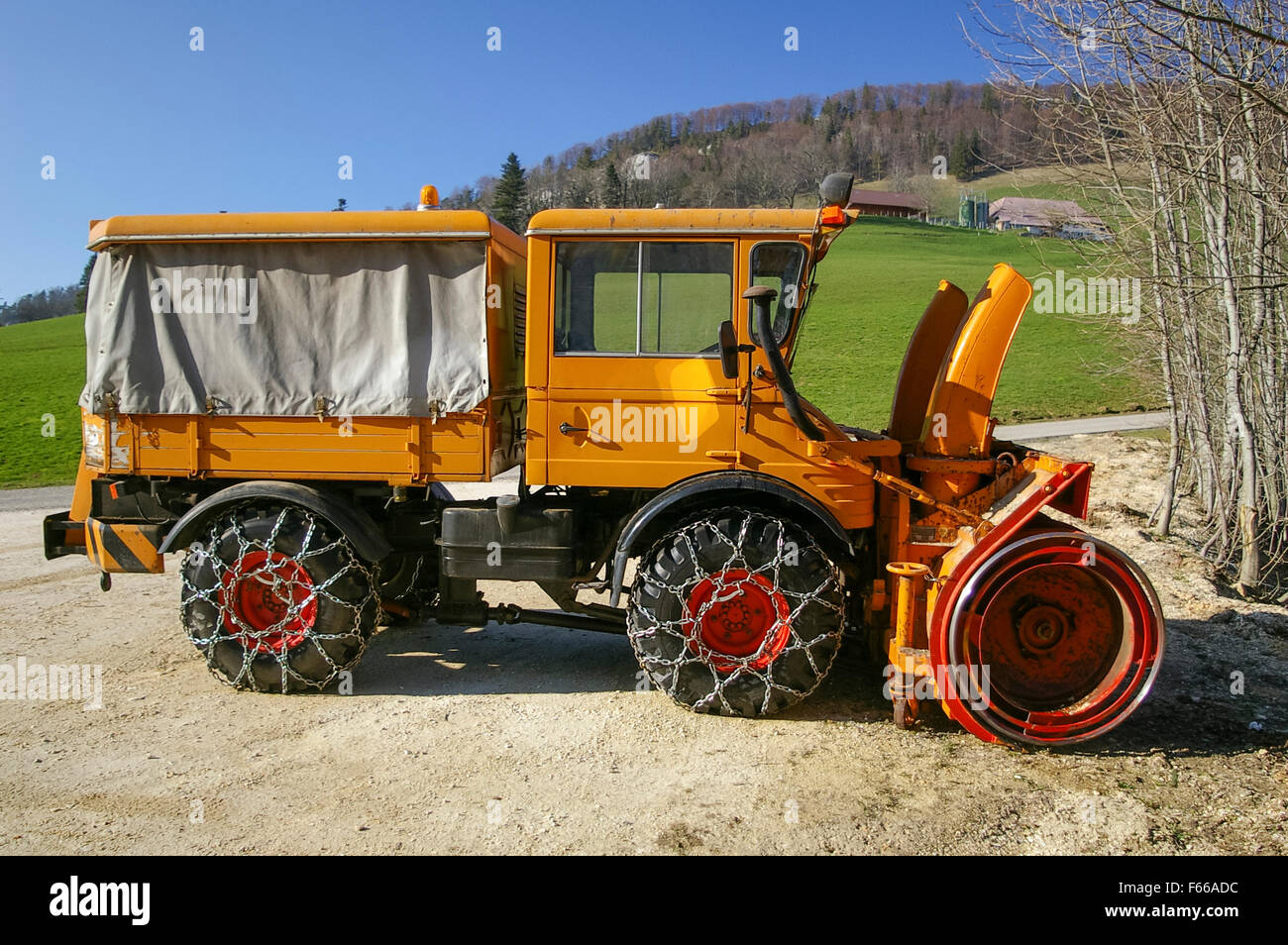 Unimog hi-res stock photography and images - Alamy