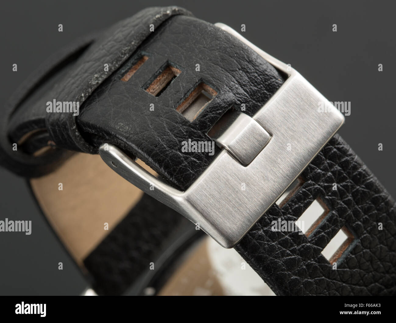 Circle latch hi-res stock photography and images - Alamy