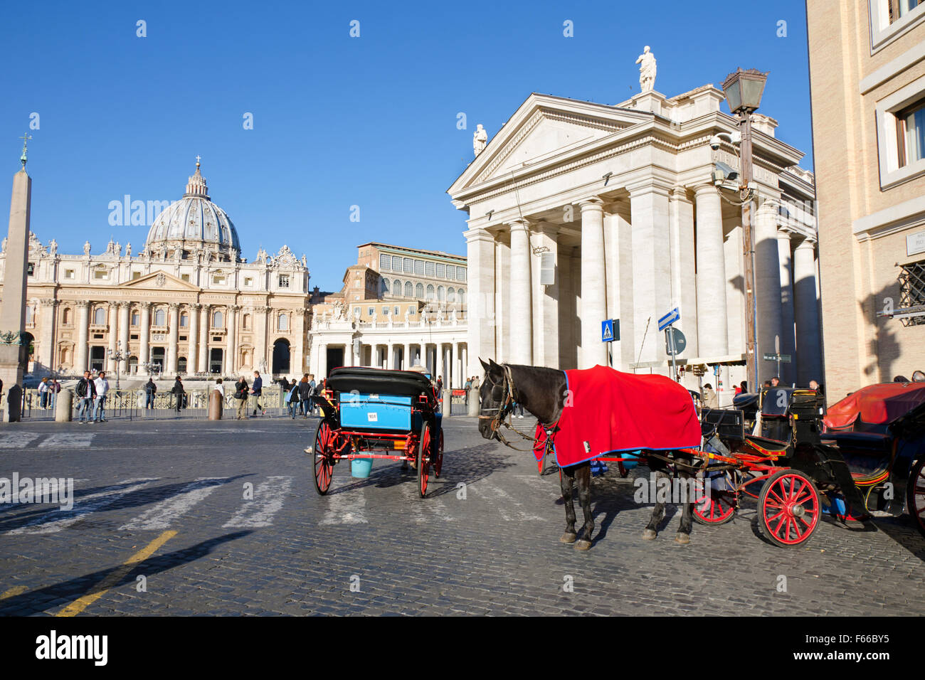 Roman horse carriage hi-res stock photography and images - Alamy