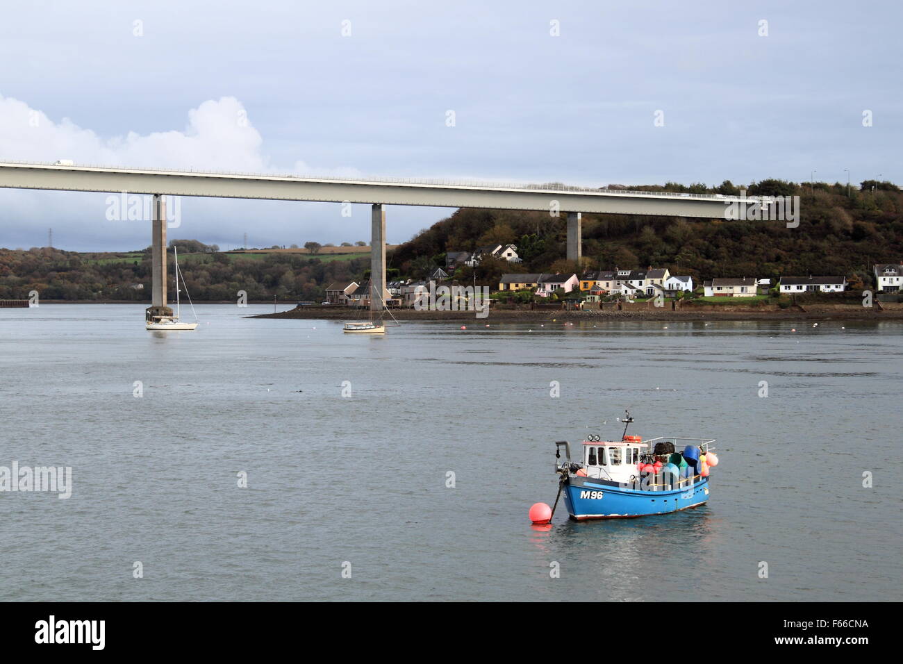 Cleddau Bridge, Neyland, Pembrokeshire, Dyfed, Wales, Great Britain ...