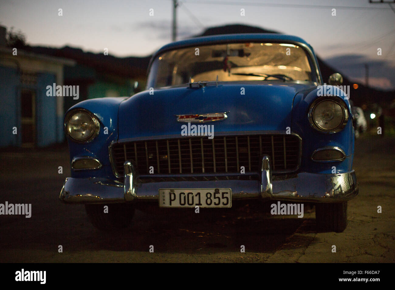 Classic American cars in Cuba Stock Photo - Alamy