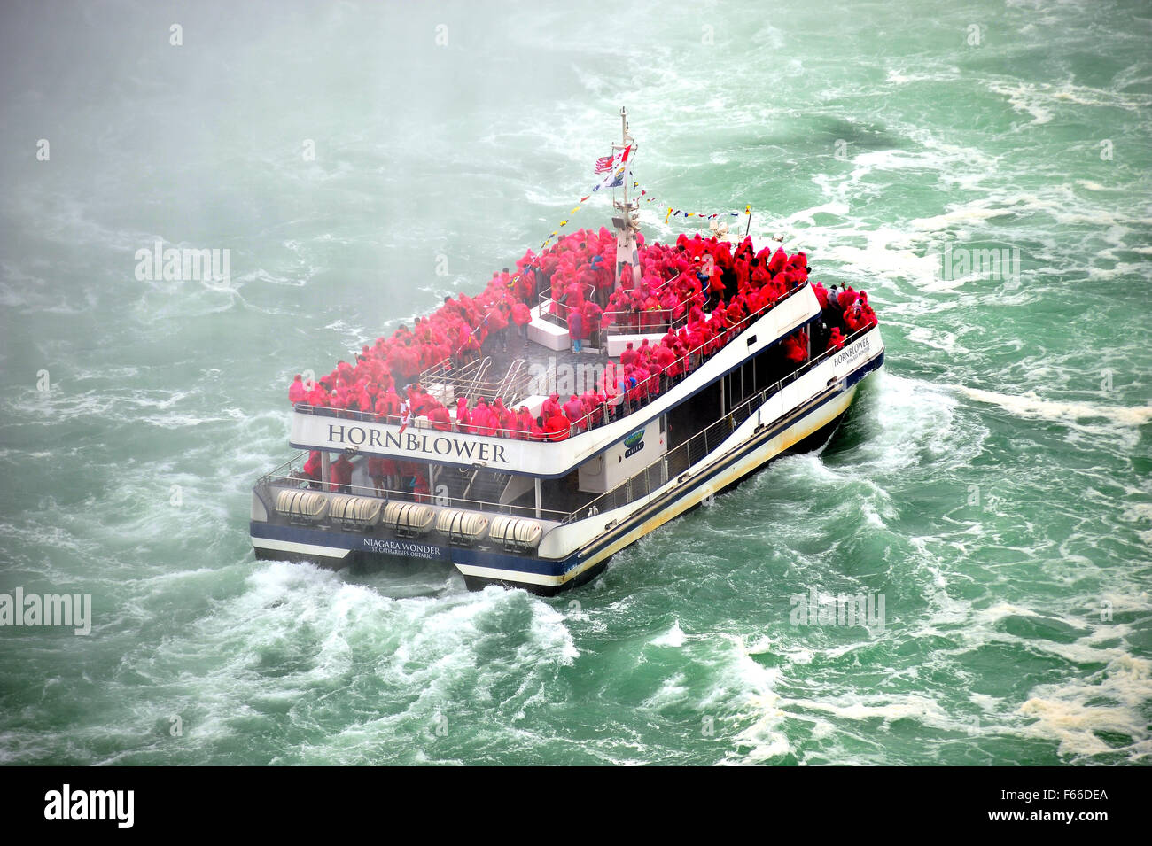 The Canadian Hornblower boat takes tourists to the bottom of the ...