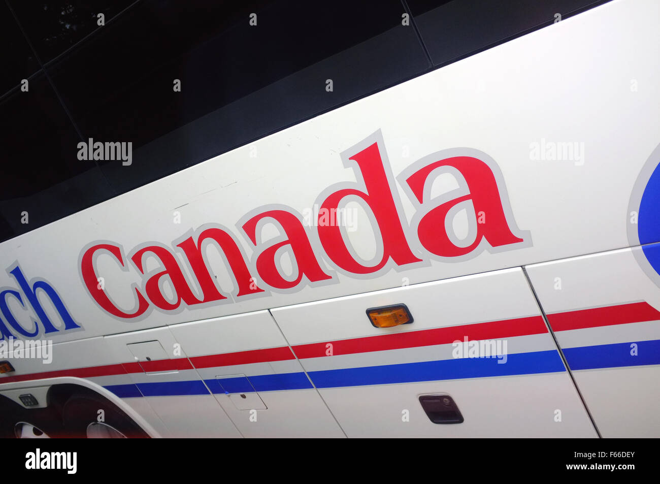 The side of a Canadian coach in the town of Niagara-on-the-Lake in ...