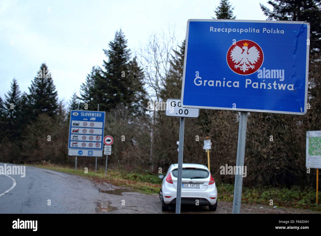 Border with slovakia hi-res stock photography and images - Alamy