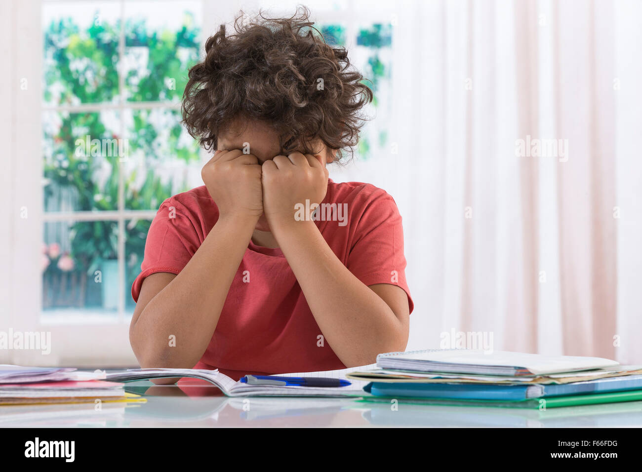 Child studying struggle hi-res stock photography and images - Alamy