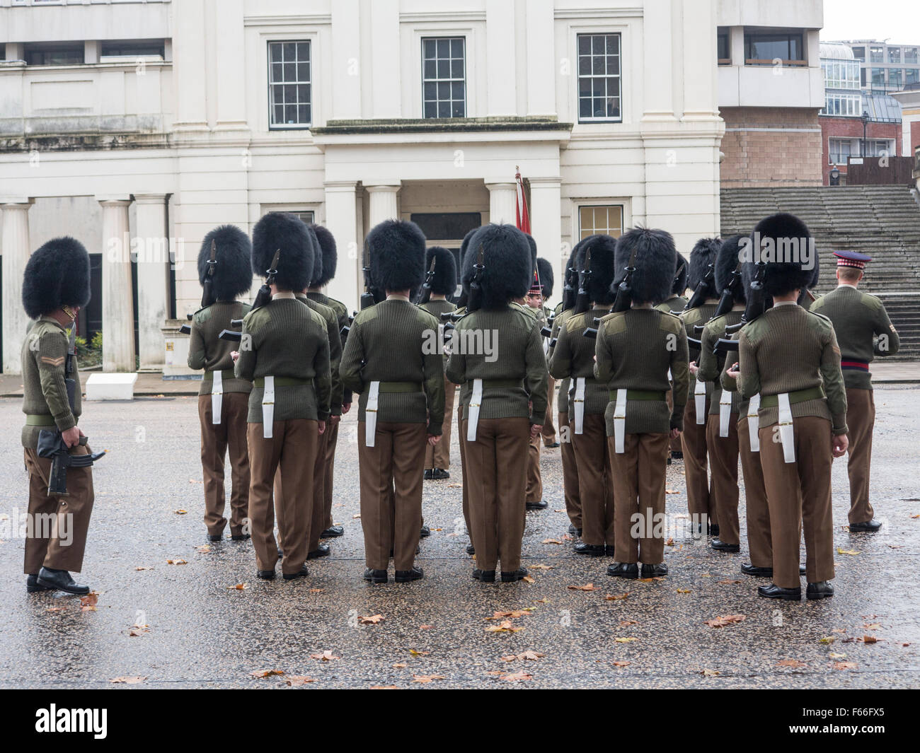 Welsh guards training hi-res stock photography and images - Alamy