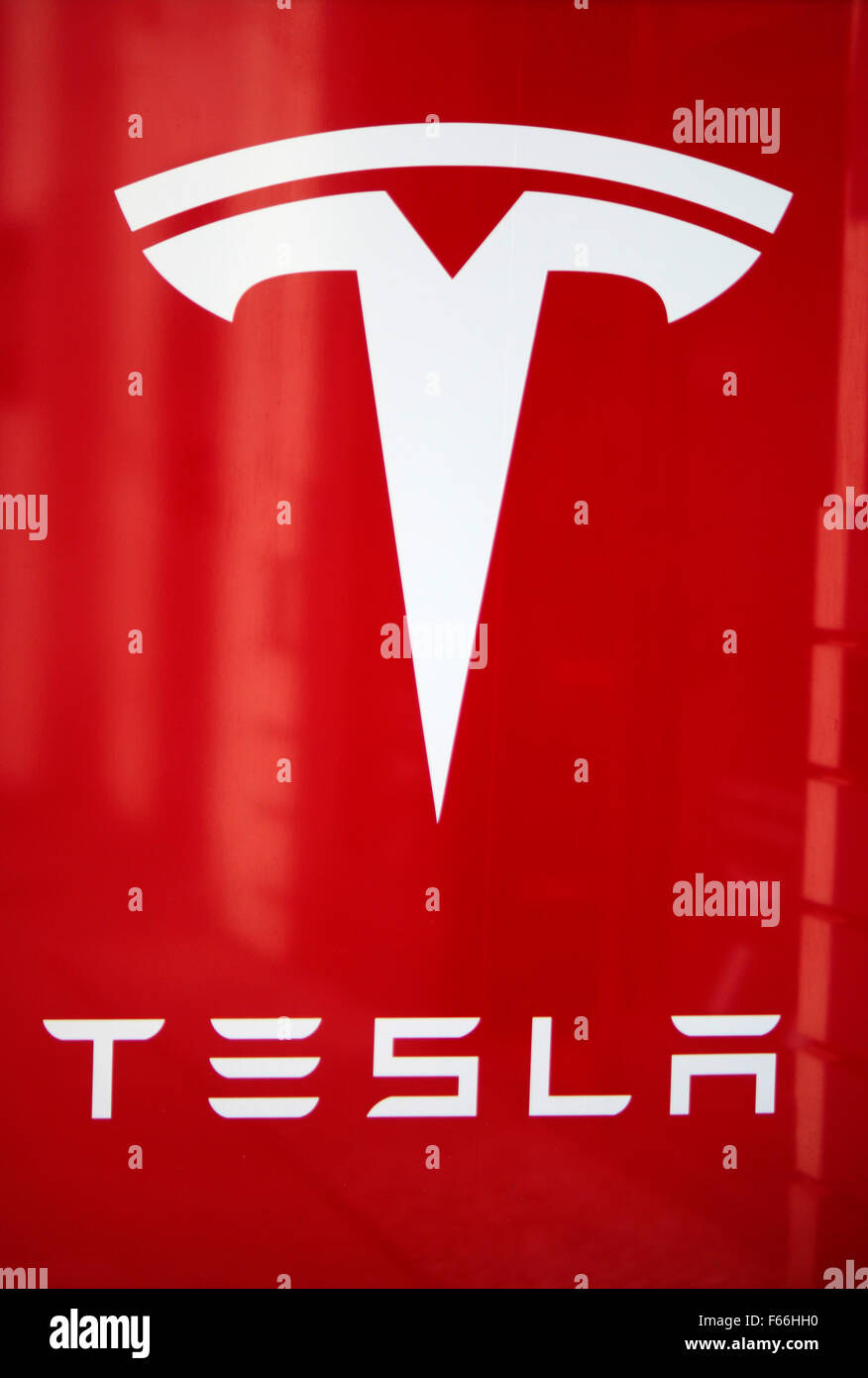 Tesla berlin hi-res stock photography and images - Alamy