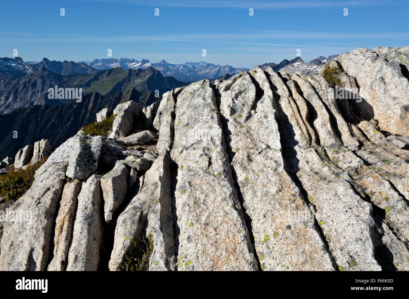 Fractured Rocks High Resolution Stock Photography and Images - Alamy