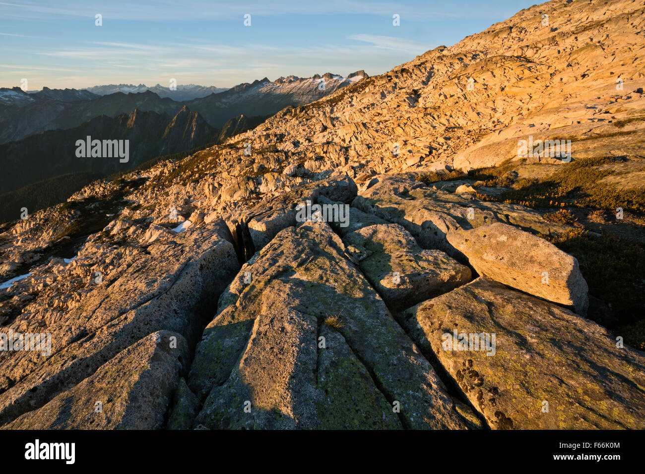 Peaks texture hi-res stock photography and images - Alamy