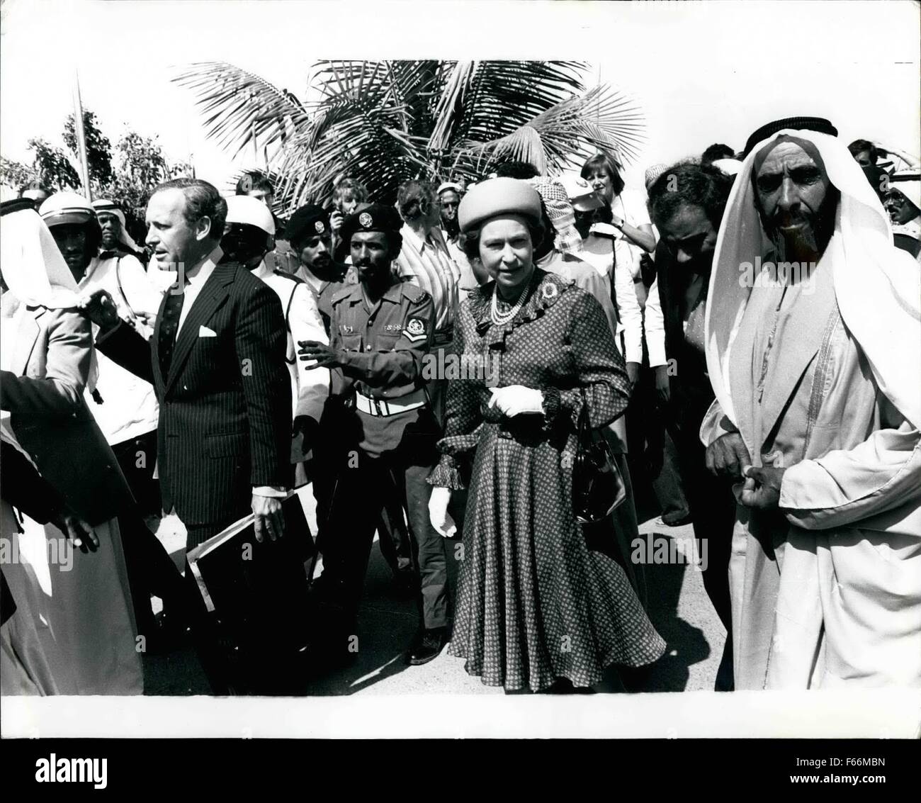 1962 queen elizabeth hi-res stock photography and images - Alamy