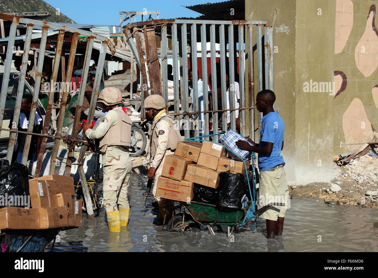 Haiti dominican republic border hi-res stock photography and images - Alamy