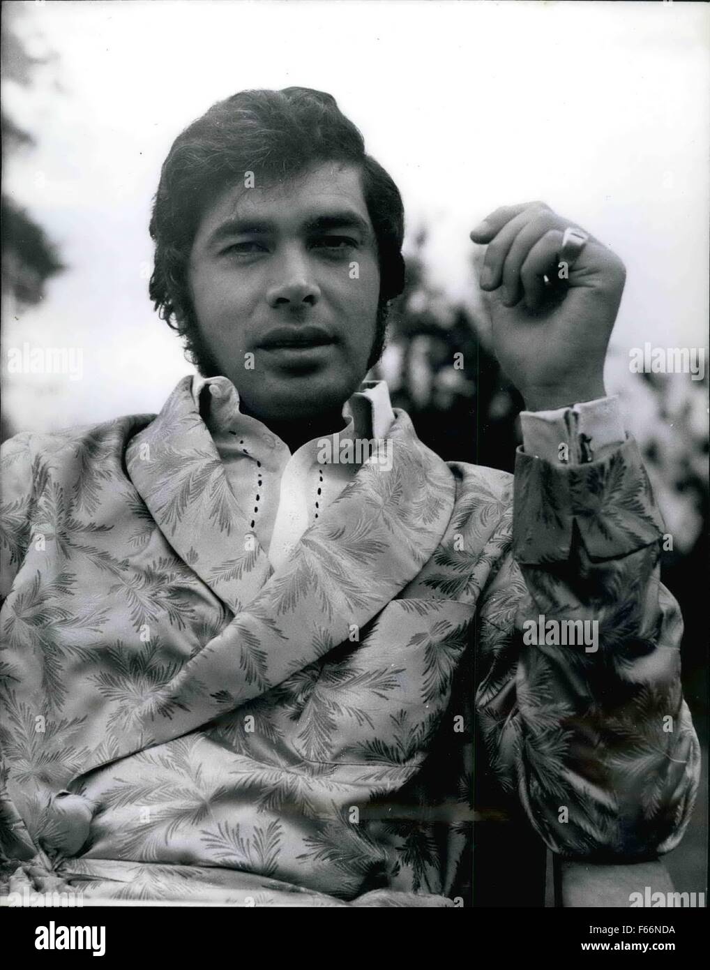 1967 - Singer Englebert Humperdinck . Now Its Englebert The Tycoon One ...