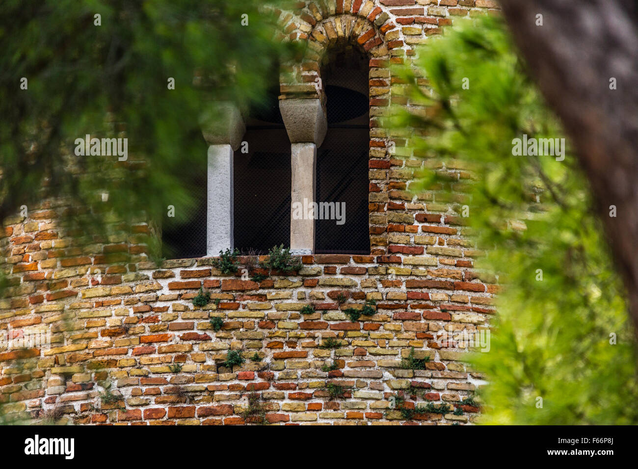 Ix Century Basilica High Resolution Stock Photography and Images - Alamy