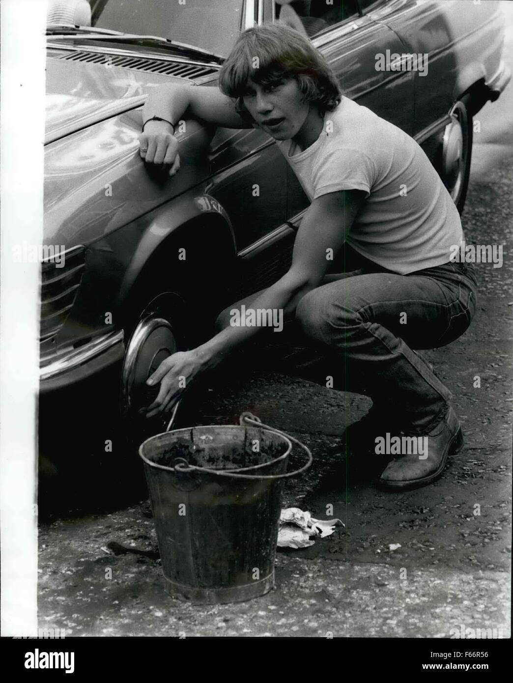 1972 - Dave 'Hunts' For Success. Eighteen year old DAVE HUNT is ...