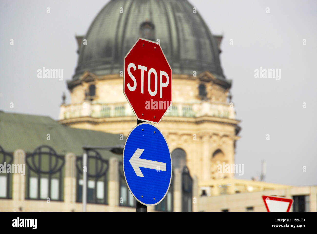 Budapest, street sign, stop, city Stock Photo - Alamy