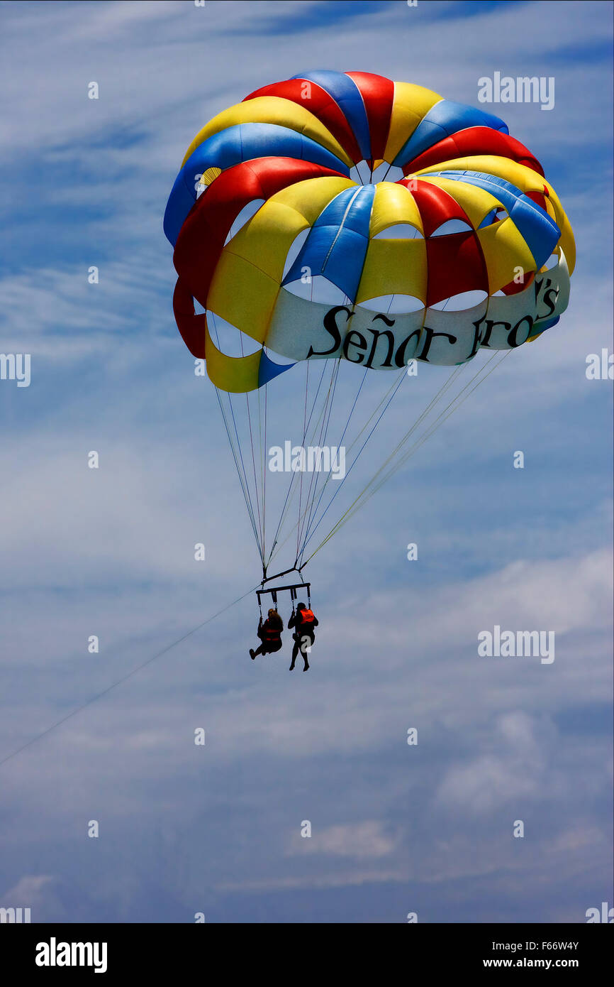 parachute and sky mexico playa del carmen water skiing in the ocean ...