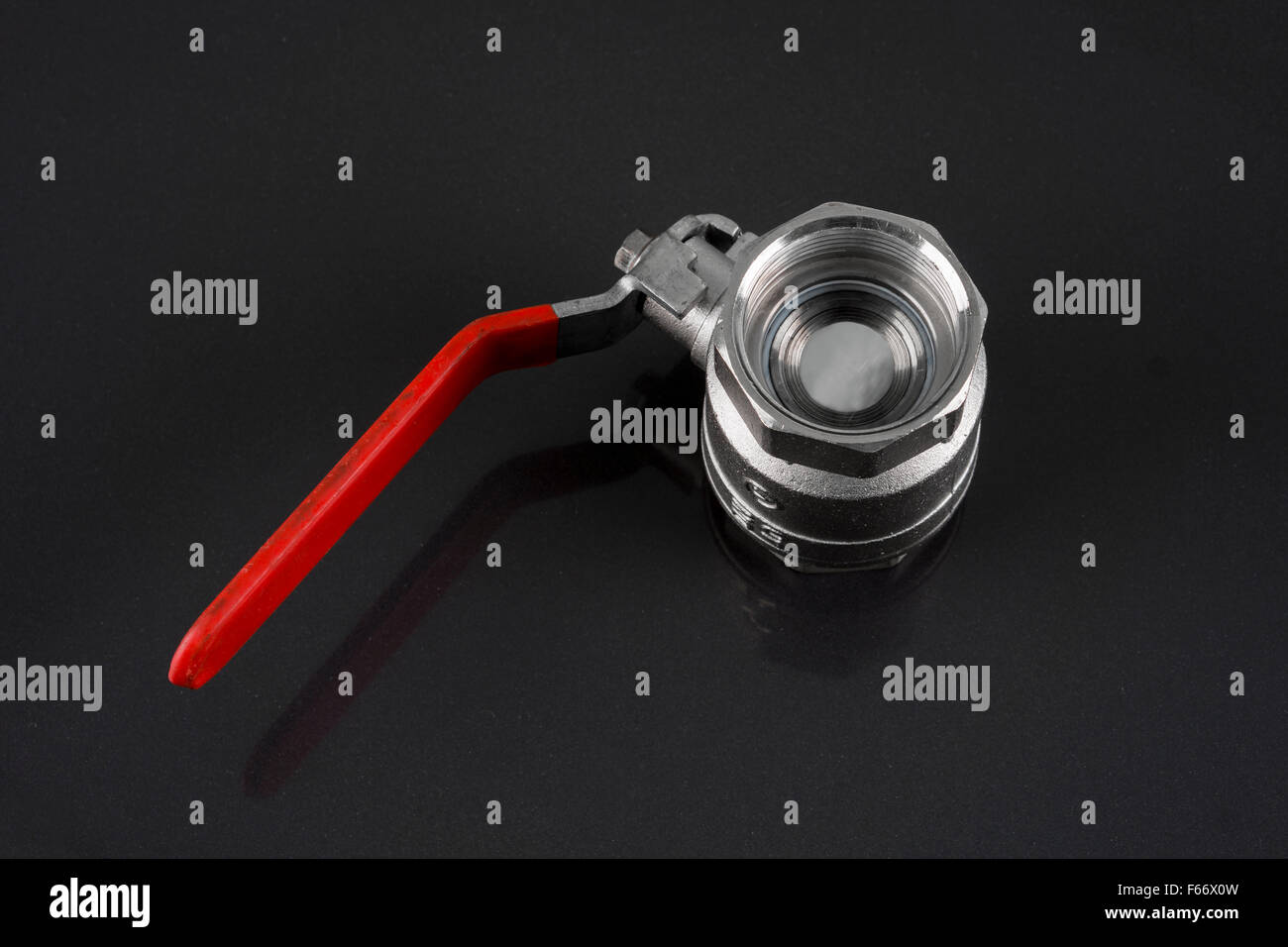 Ball valve hi-res stock photography and images - Alamy