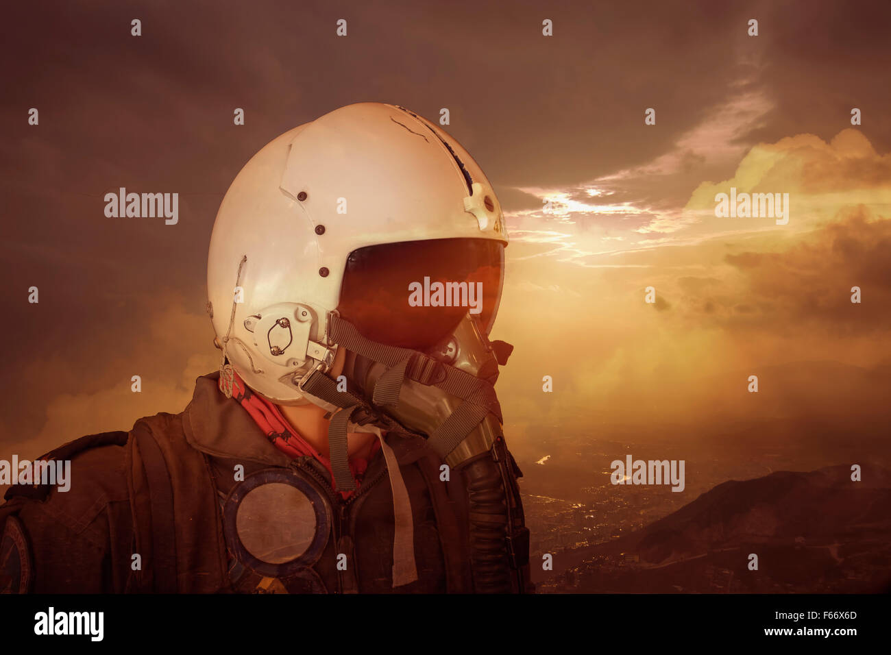 Fighter pilot in flight hi-res stock photography and images - Alamy