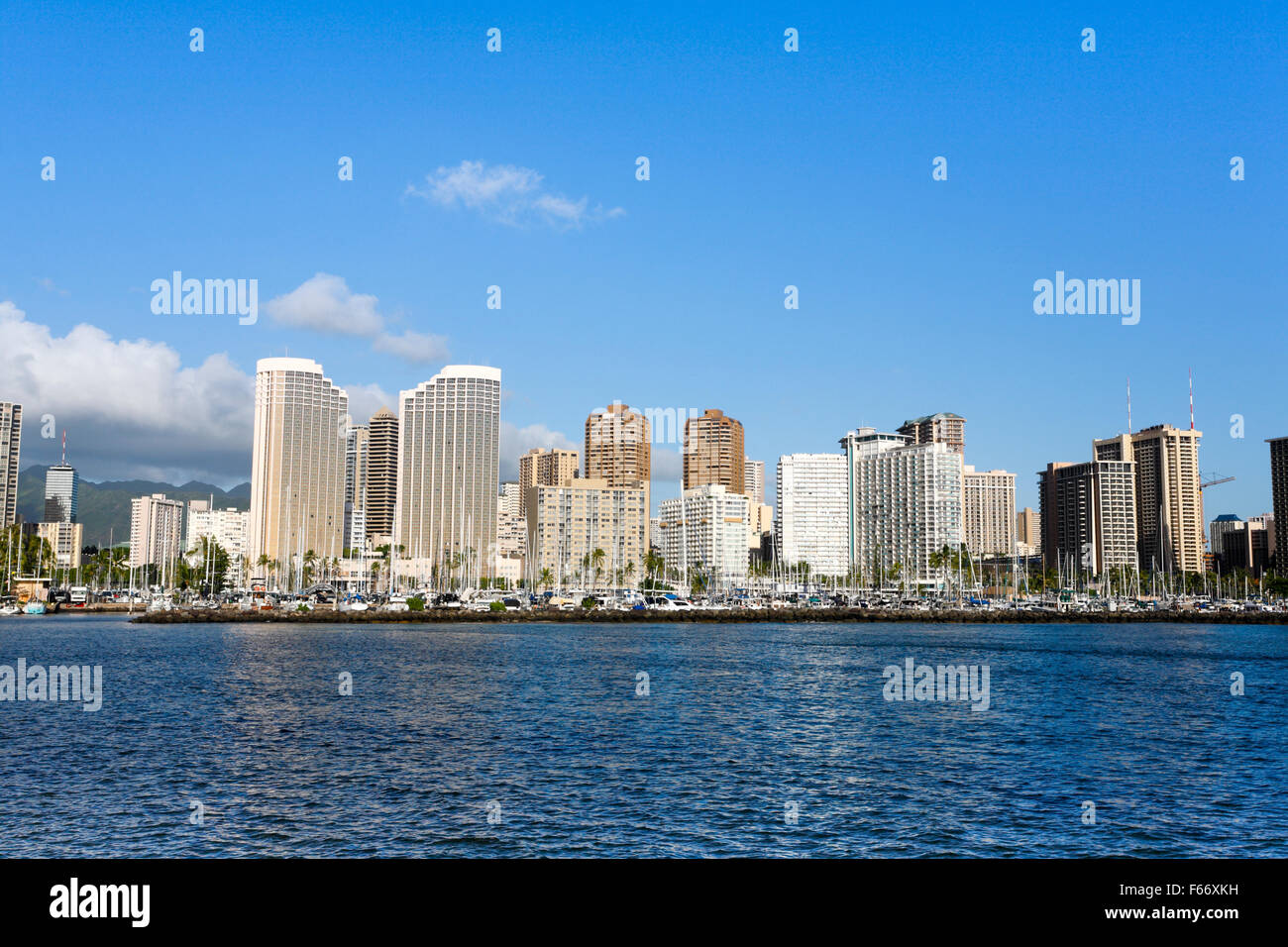 Honolulu, Hawaii. 6th Nov, 2015. Wide-angle view of Waikiki high-rise ...