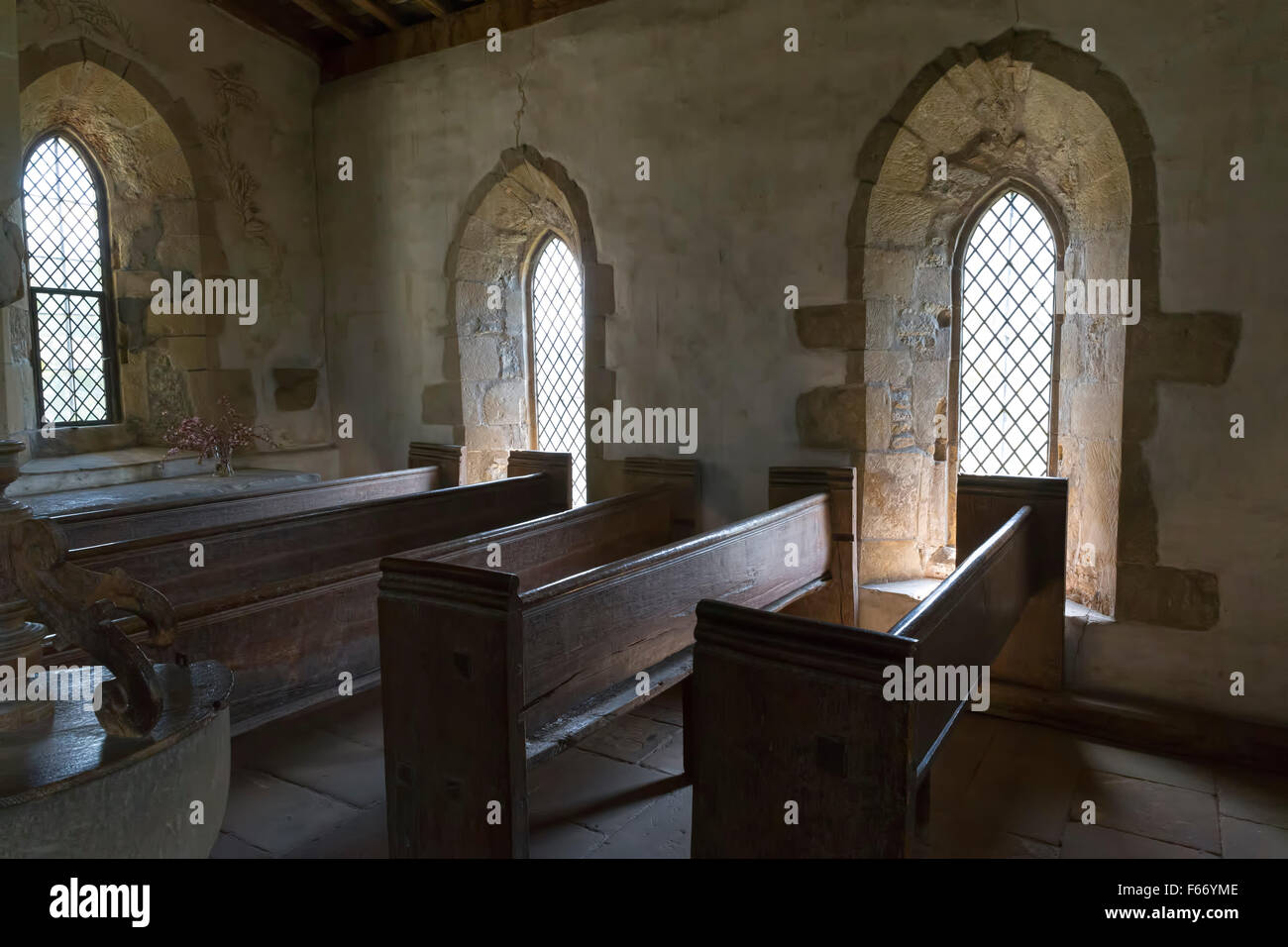 Haddon Hall Derbyshire Elizabethan Charm Pride and Prejudice Tourism ...