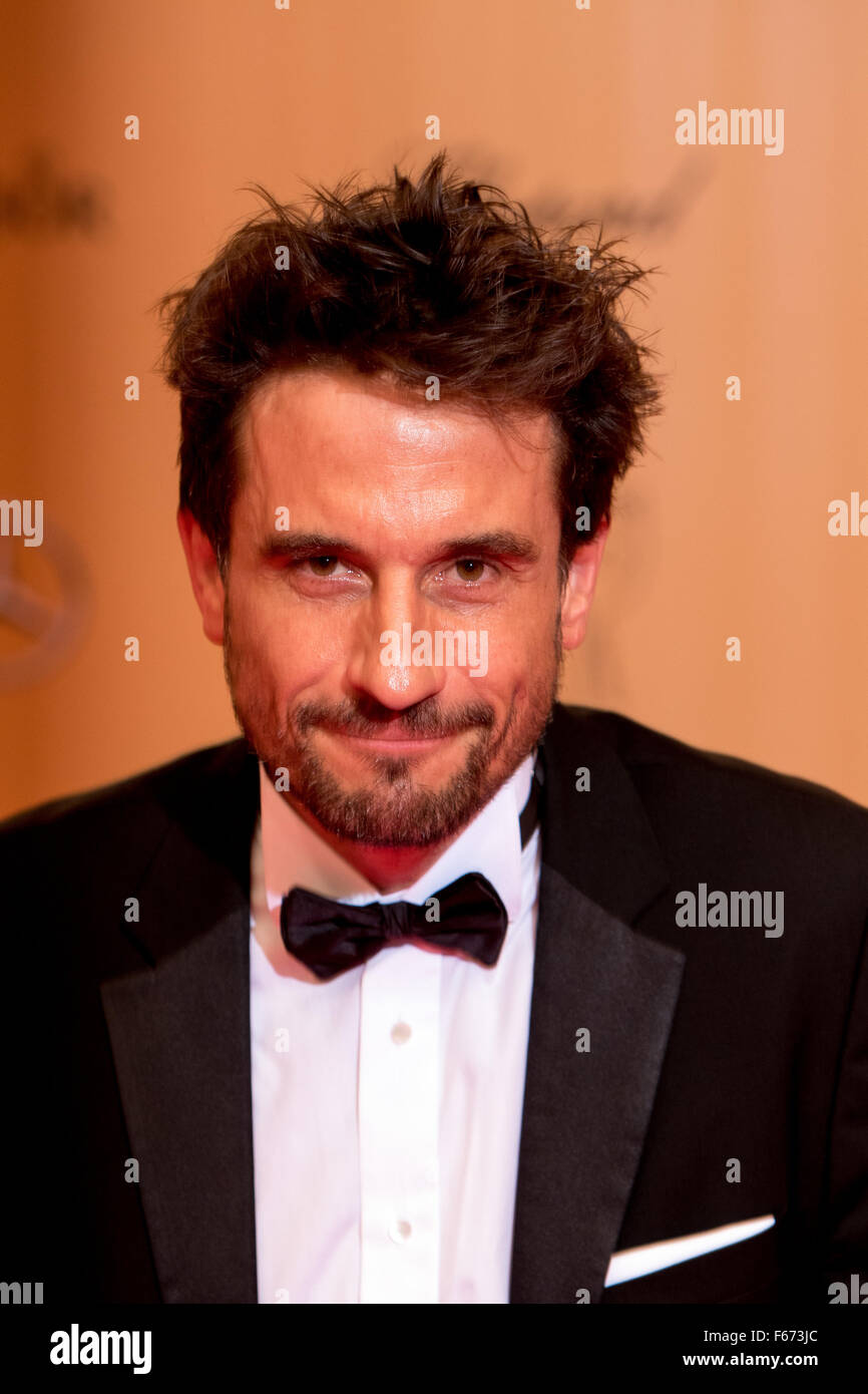 Oliver Mommsen attends the Bambi Awards 2015 at Stage Theatre in Berlin ...