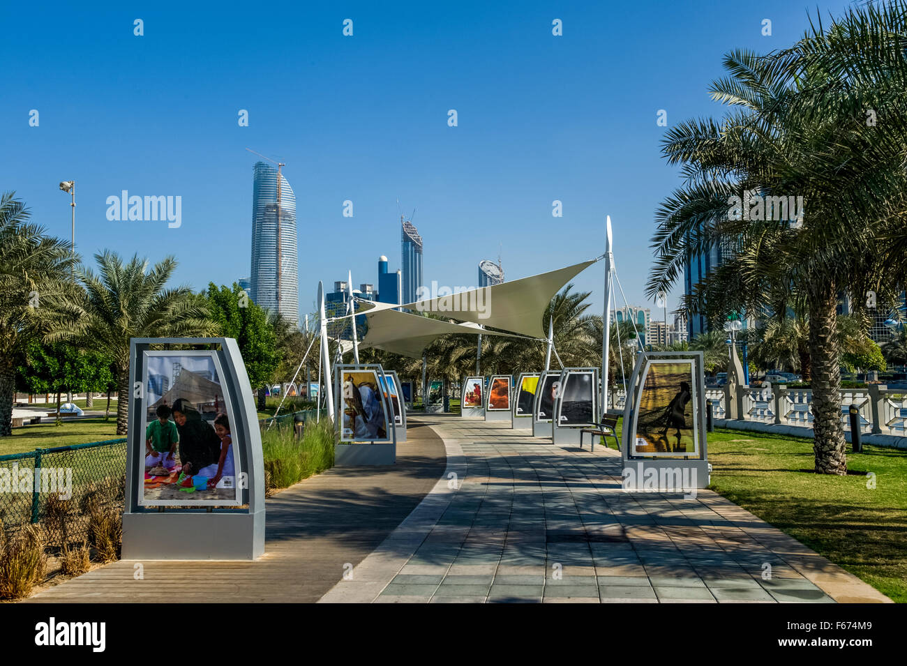 Abu Dhabi corniche and promenade Stock Photo - Alamy