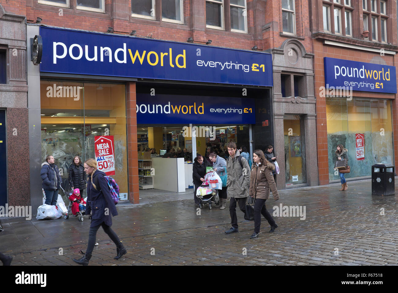 Poundworld Closure High Resolution Stock Photography and Images - Alamy