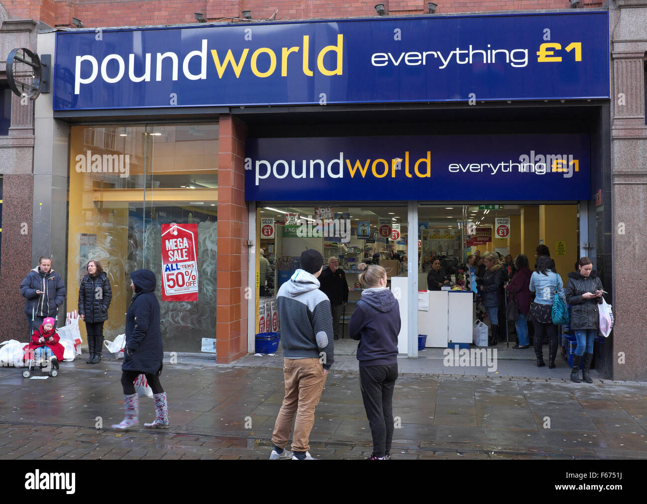 Manchester UK 13th November 2015 The Poundworld store is Market Street ...