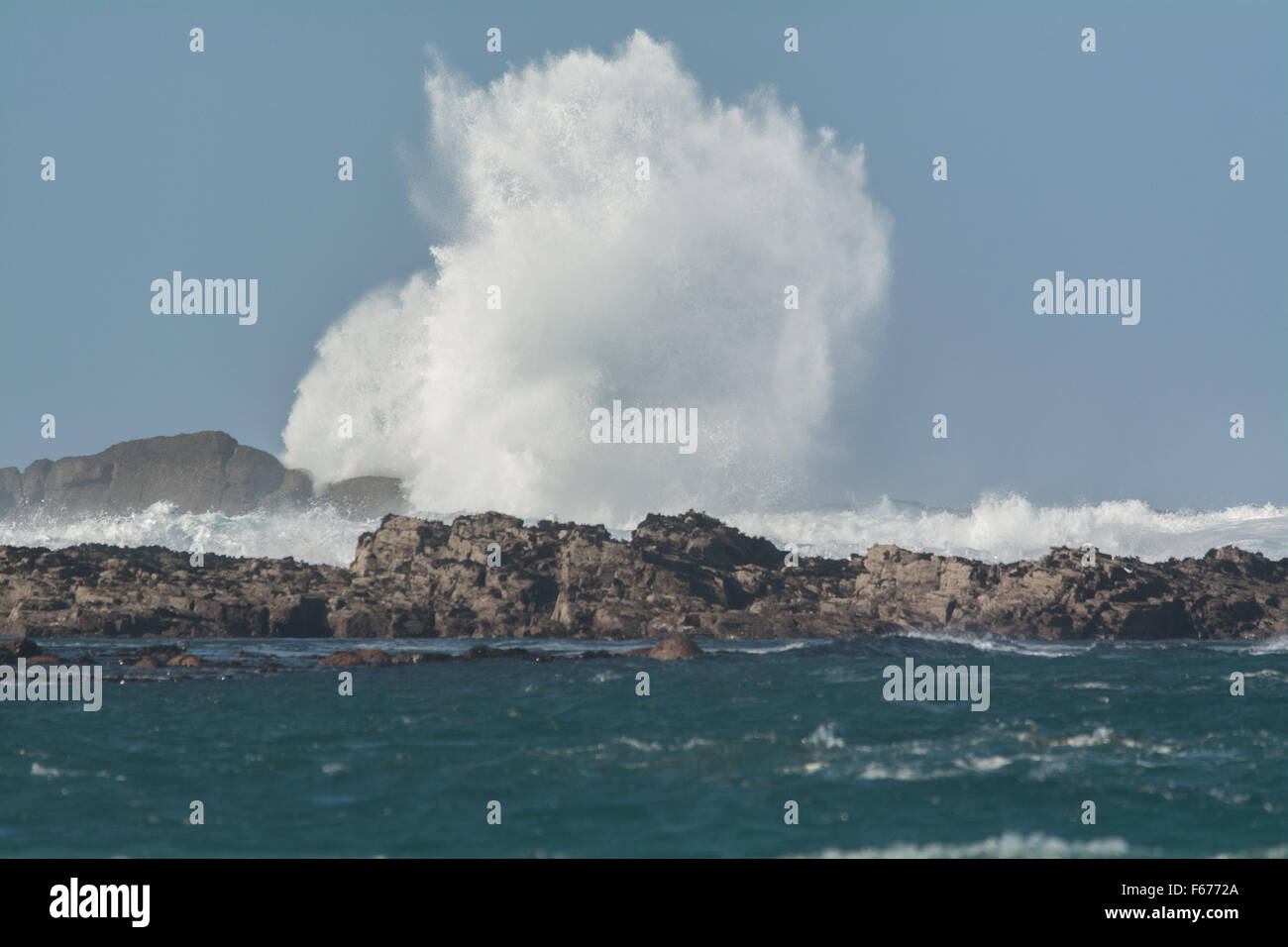 Sennen Cove, Cornwall, UK. 13th November 2015. UK Weather. As Storm ...