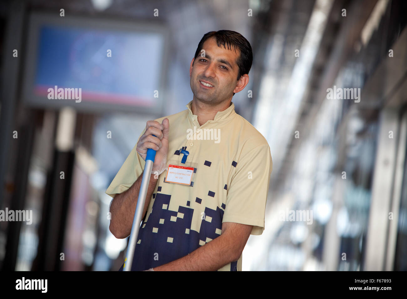 Dubai metro staff cleaning hi-res stock photography and images - Alamy