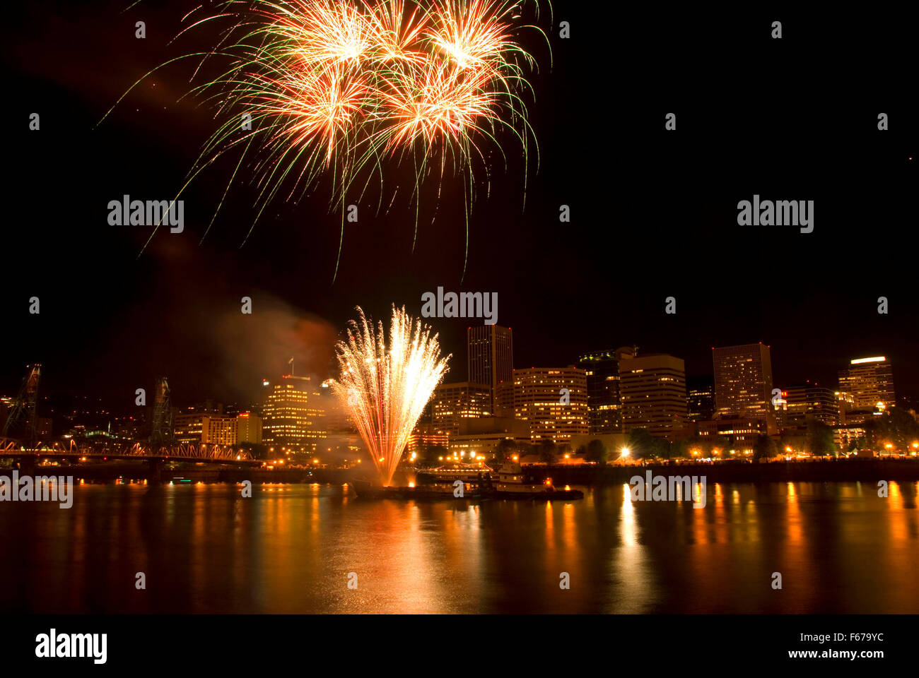 Fireworks during Cinco de Mayo Fiesta, Eastside Esplanade, Portland ...