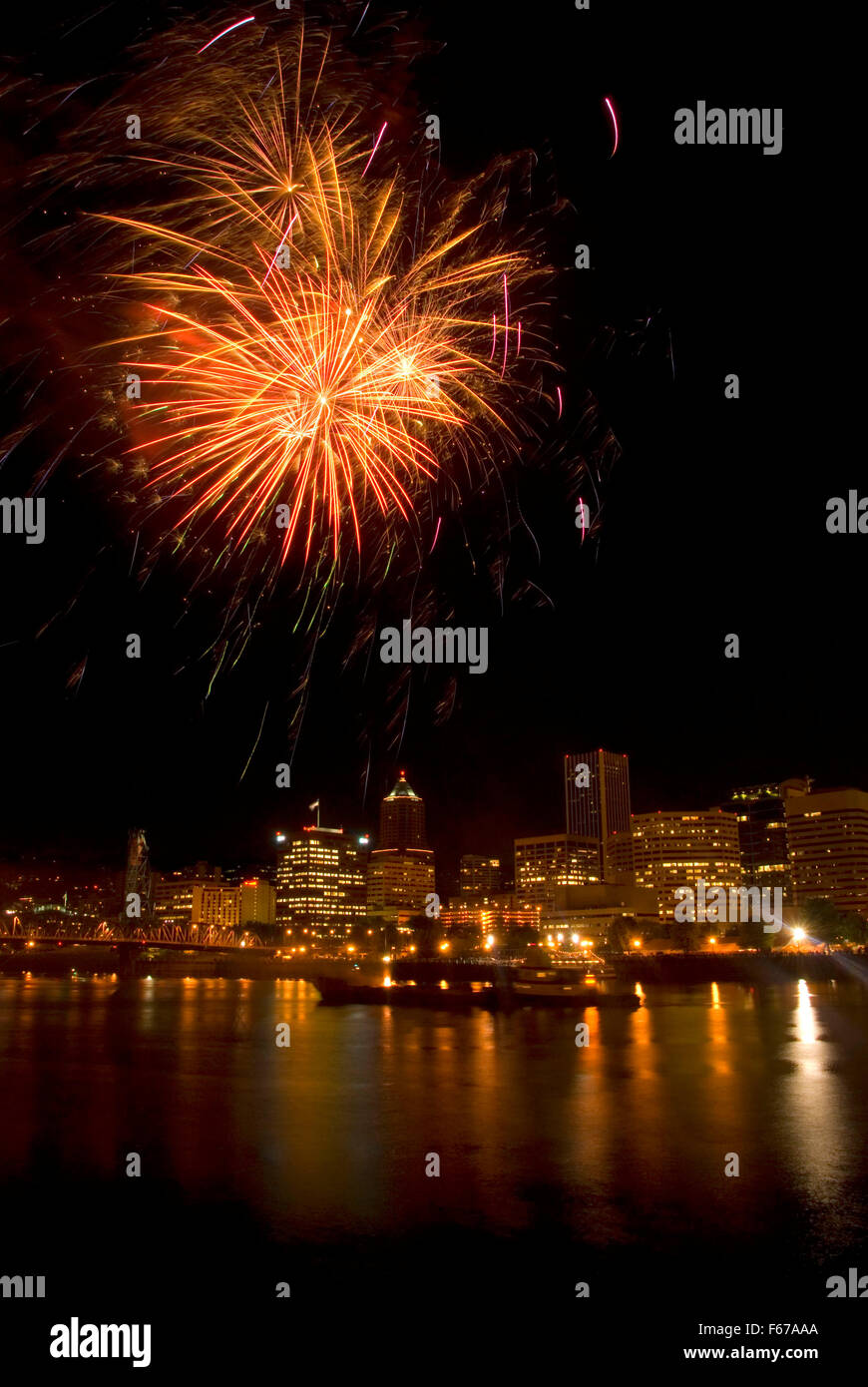 Fireworks during Cinco de Mayo Fiesta, Eastside Esplanade, Portland ...