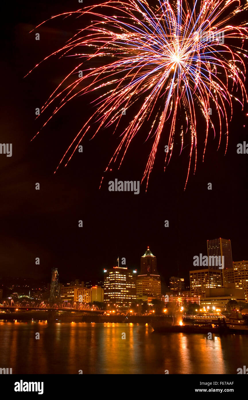 Fireworks during Cinco de Mayo Fiesta, Eastside Esplanade, Portland ...