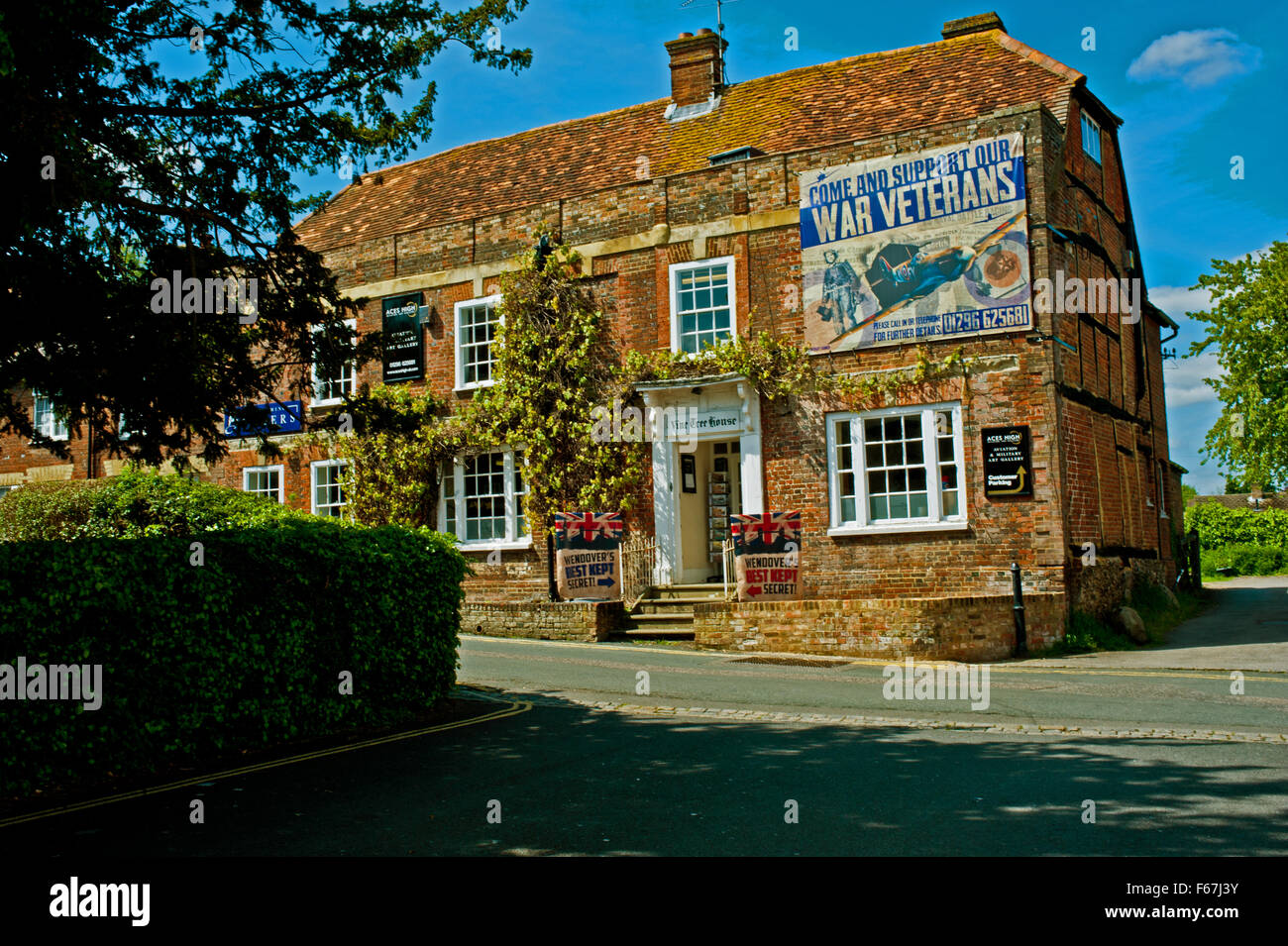 Wendover buckinghamshire hi-res stock photography and images - Alamy