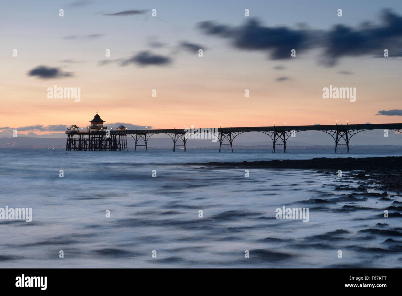 Clevedon victorian pleasure pier hi-res stock photography and images ...