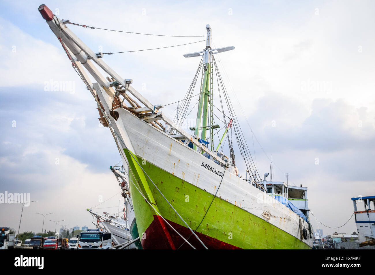 Phinisi ships at Sunda Kelapa Harbour in Jakarta Indonesia Stock Photo ...