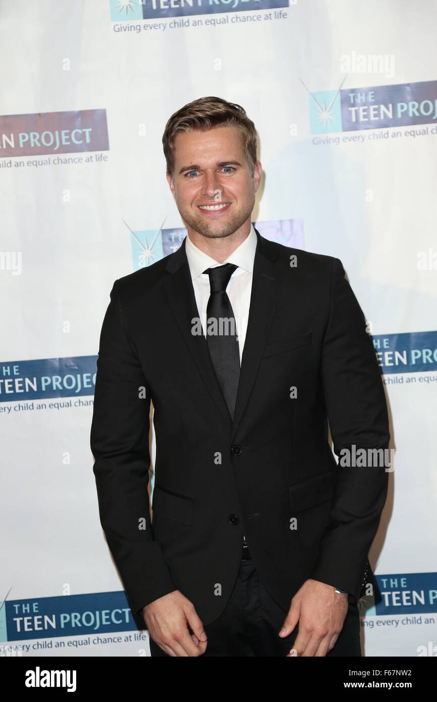 Teen project exclusive vip private hi-res stock photography and images ...