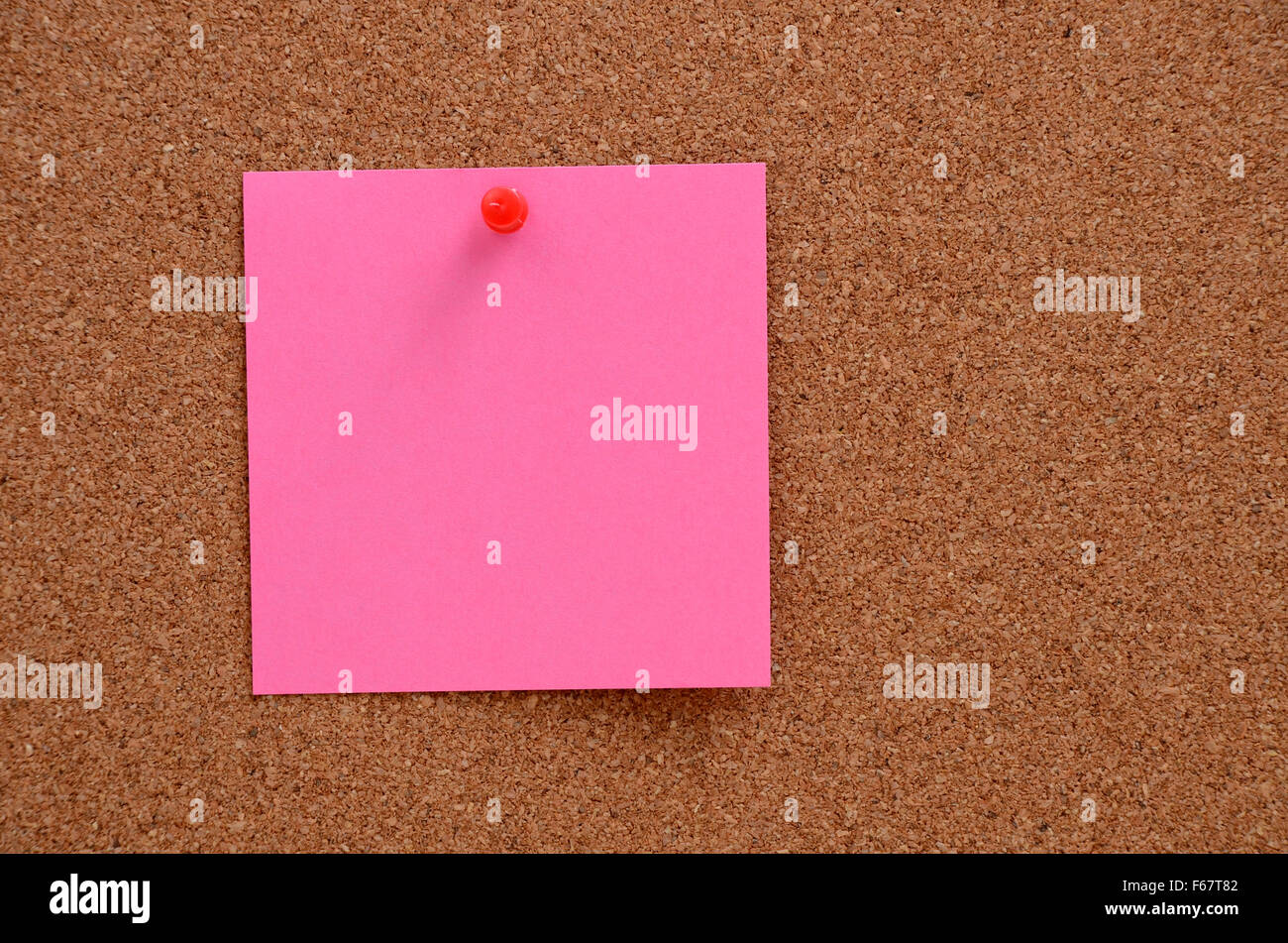 Blank notes pinned into brown corkboard Stock Photo - Alamy
