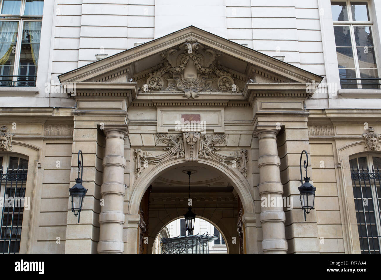 Elysee palace architecture hi-res stock photography and images - Alamy