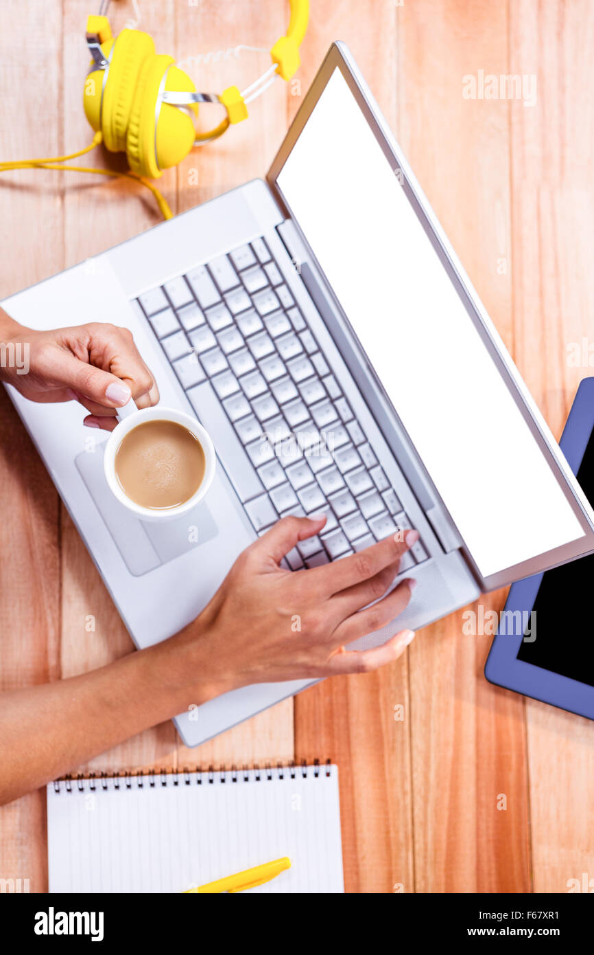 Womans hands typing hi-res stock photography and images - Alamy