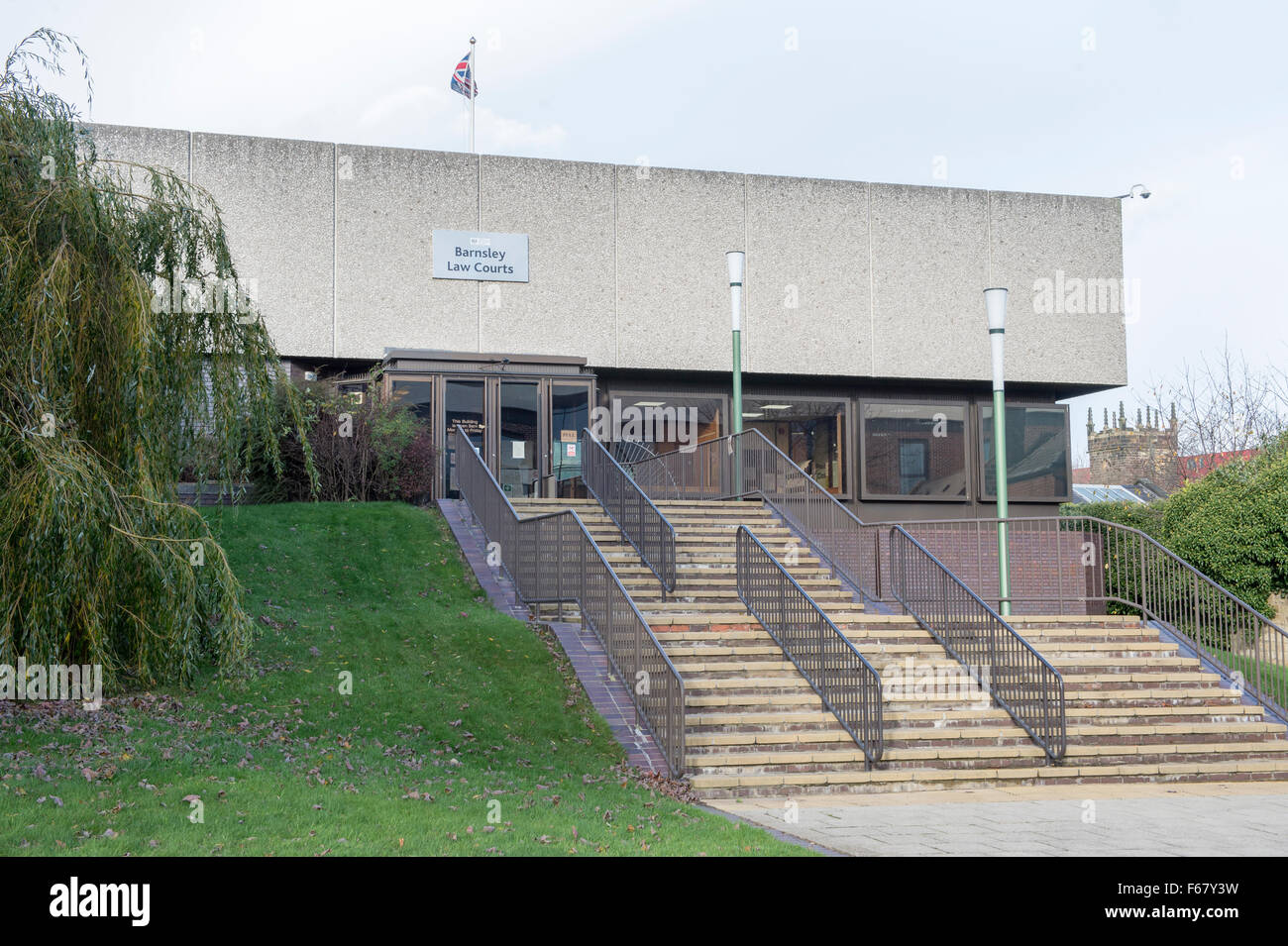 Barnsley Magistrates Court Building Stock Photo - Alamy