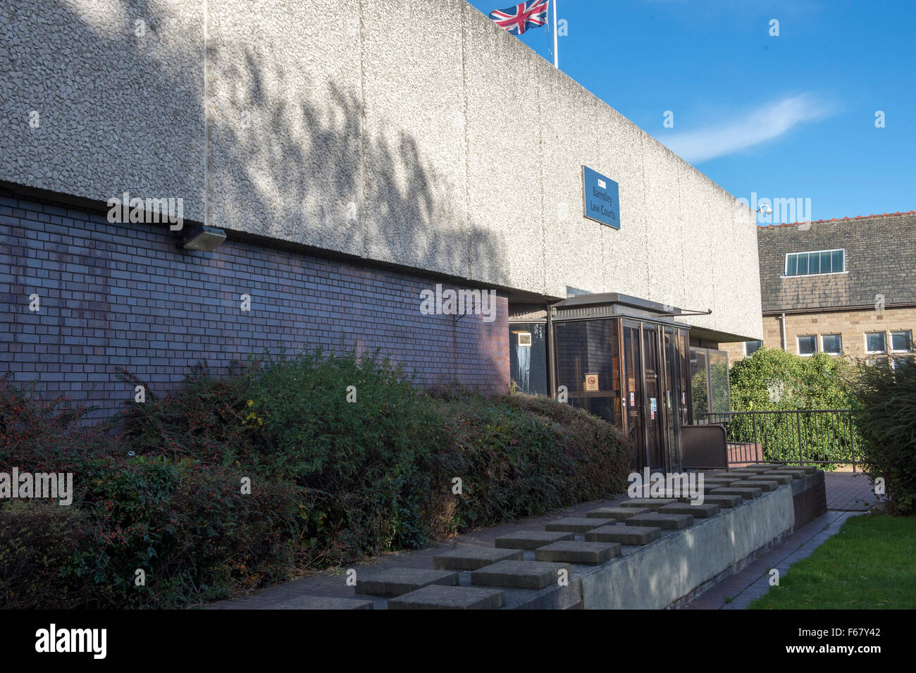 Barnsley law courts hi-res stock photography and images - Alamy