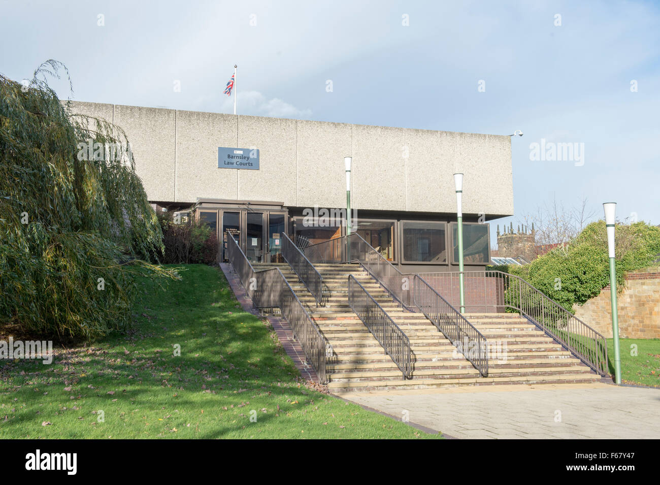 Barnsley law courts hi-res stock photography and images - Alamy