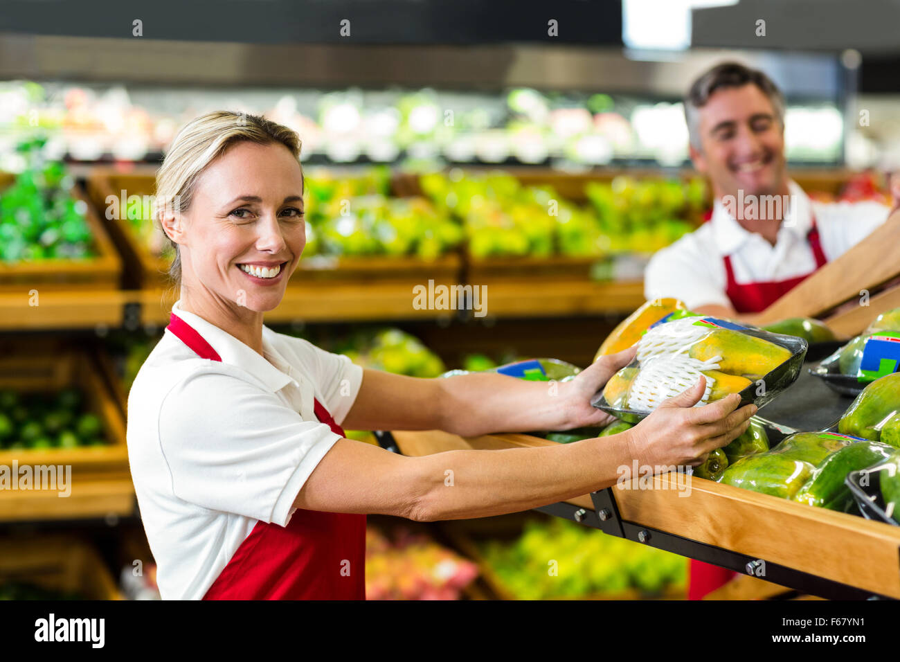 Filling boxes hi-res stock photography and images - Alamy