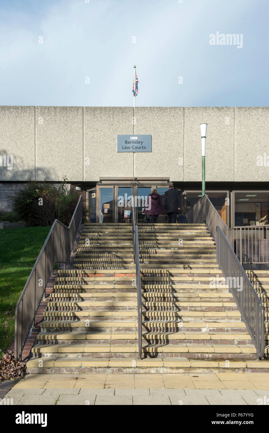 Barnsley court hi-res stock photography and images - Alamy